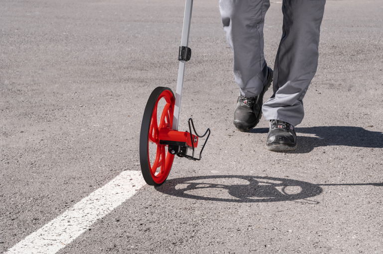 Mastering the Trundle Wheel for Accurate Measurements - Autonags